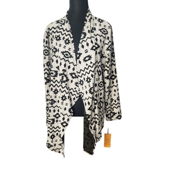 Ruby Rd. | Tops | Nwt Ruby Rd Black And White Aztec Open Cardigan Size ...